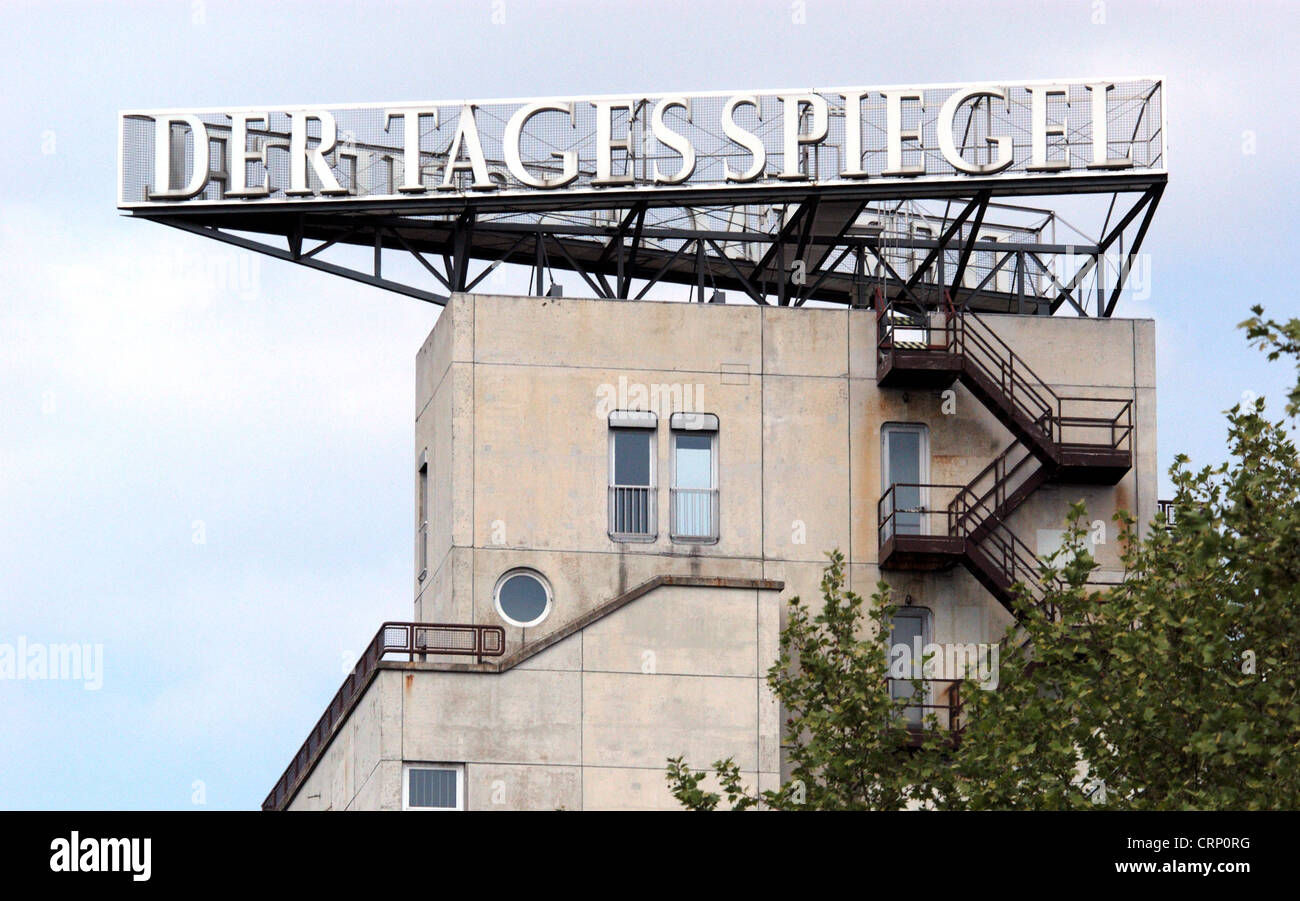 Guardian newspaper building hi-res stock photography and images - Alamy