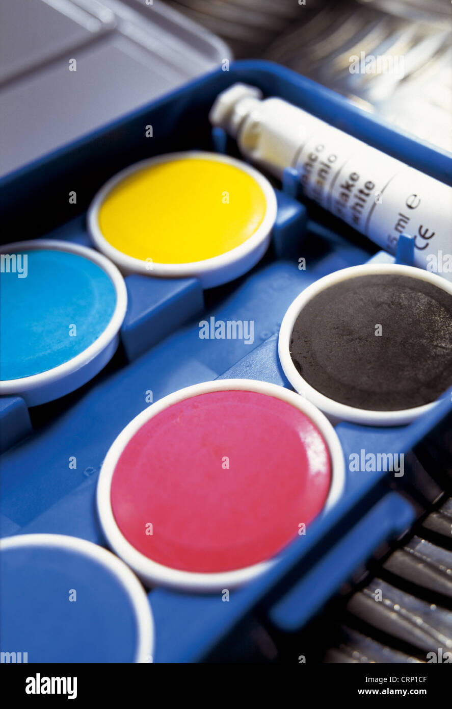 Paintbox with the four colors Stock Photo - Alamy