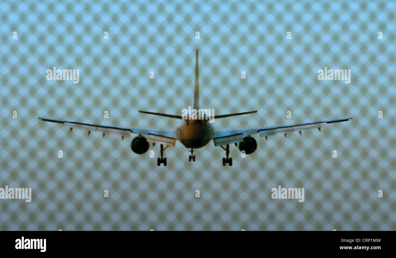 Fence Airplane High Resolution Stock Photography and Images - Alamy