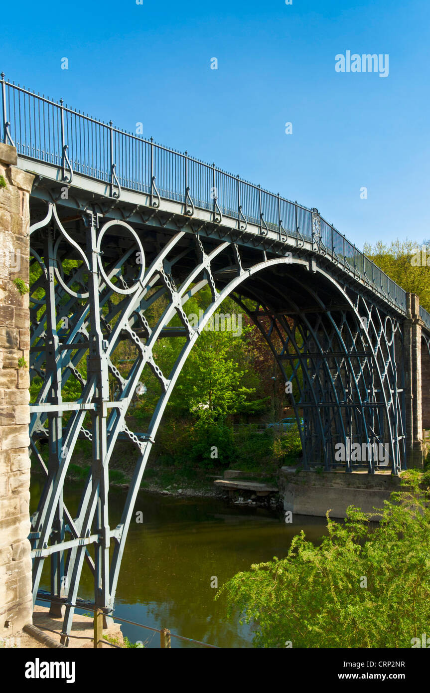 The world's first Ironbridge built by Abraham Darby over Ironbridge ...