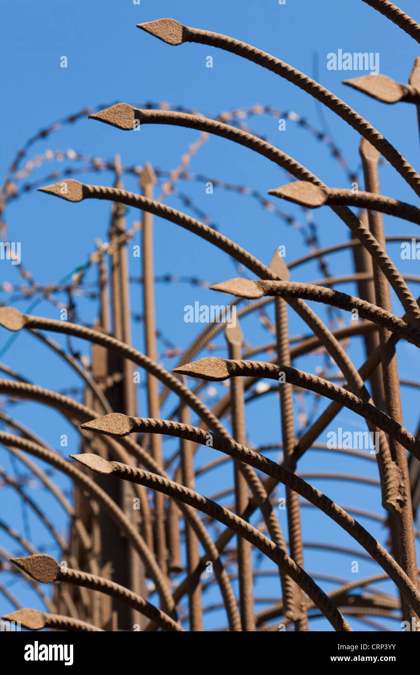 Sharp fence pike hi-res stock photography and images - Alamy