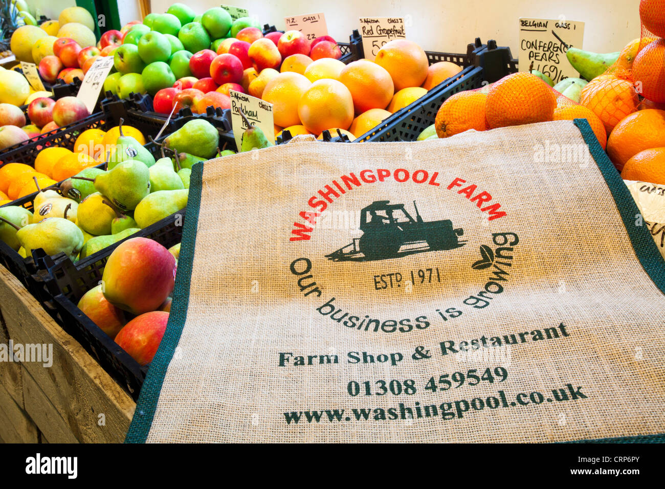 Vegetable farm logo hi-res stock photography and images - Alamy