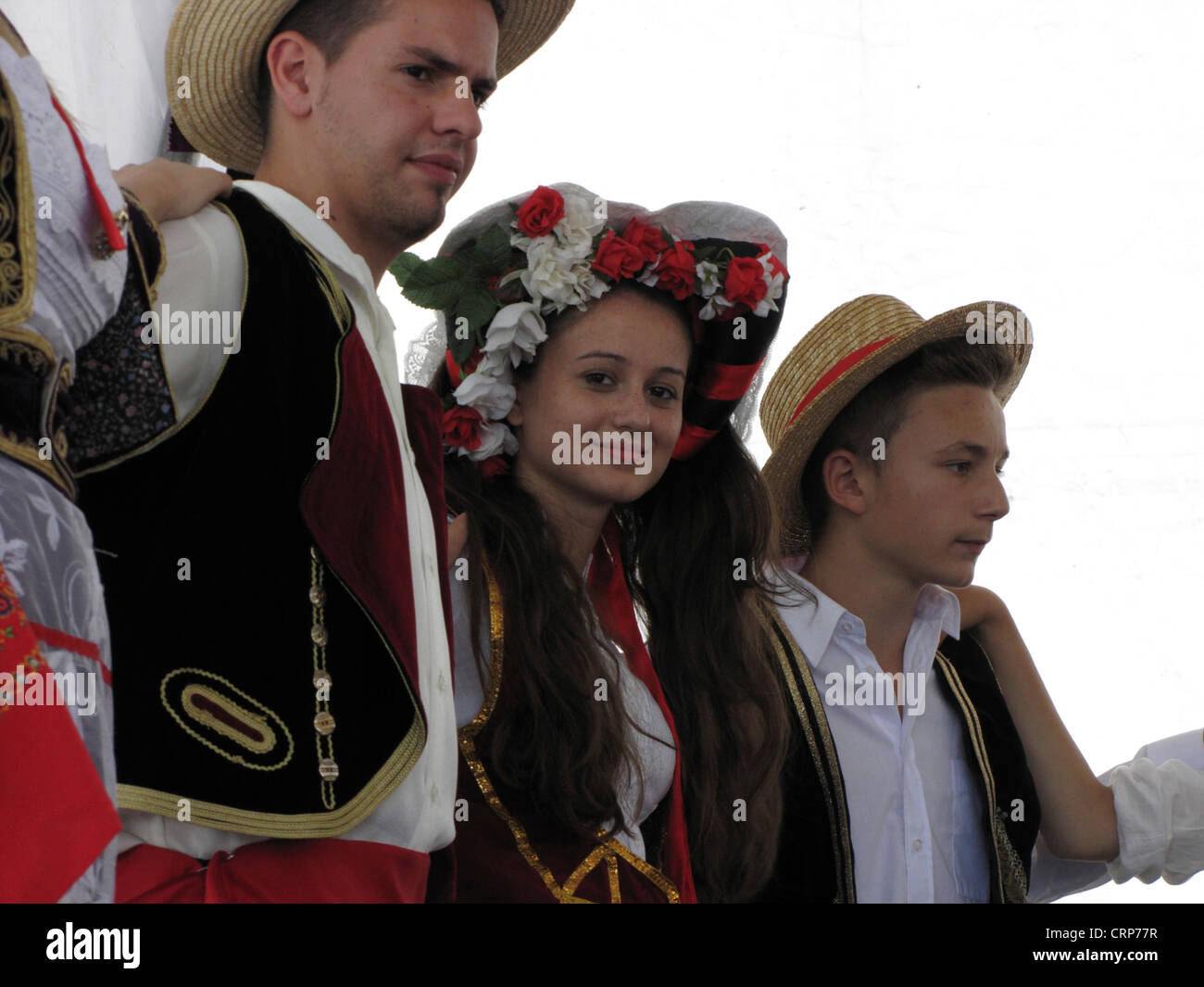Greek folk dance hi-res stock photography and images - Alamy