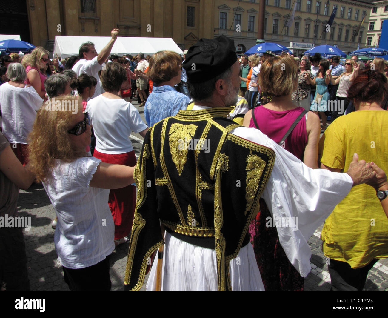 Greek folk Dance performance Stock Photo - Alamy