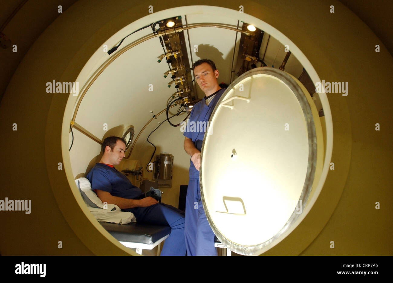 Diving chamber hi-res stock photography and images - Alamy