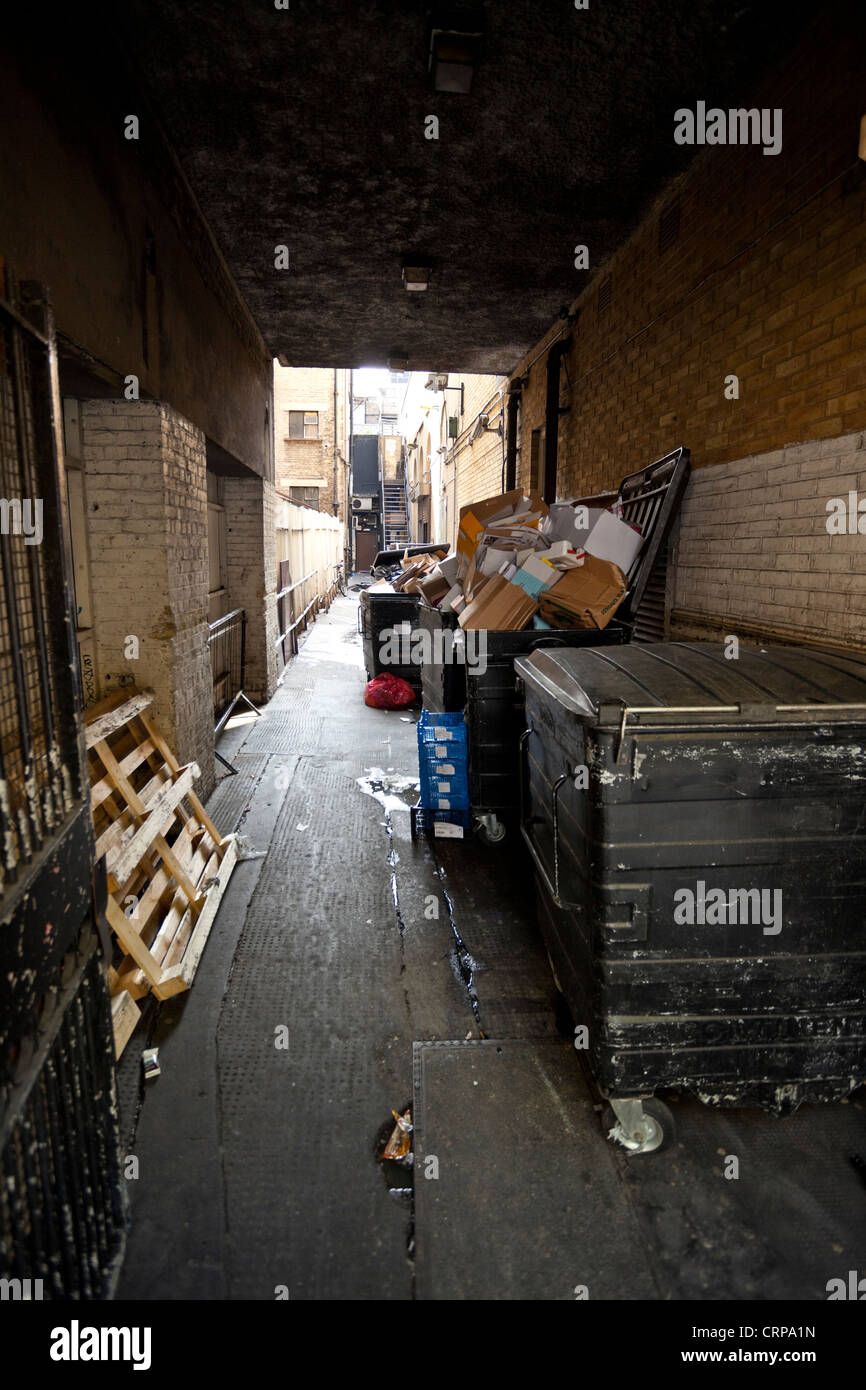 Dirty alleyway, London, England, UK Stock Photo - Alamy