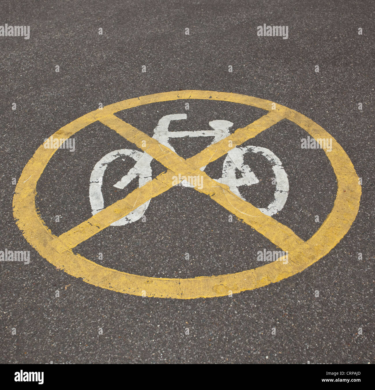 No bicycle sign hi-res stock photography and images - Alamy