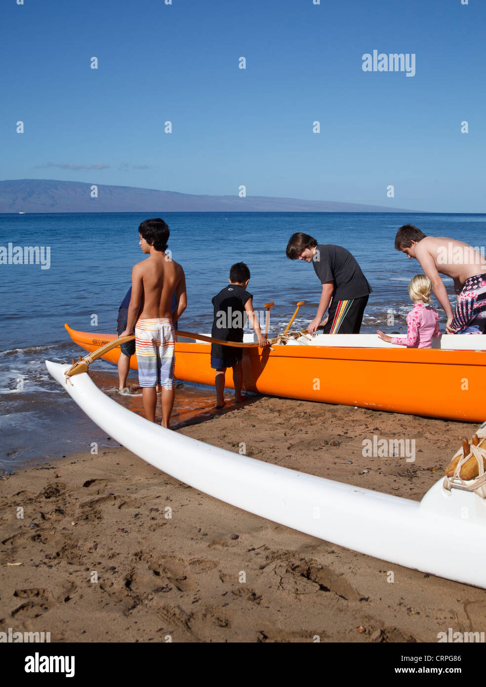 Canoe team hi-res stock photography and images - Alamy