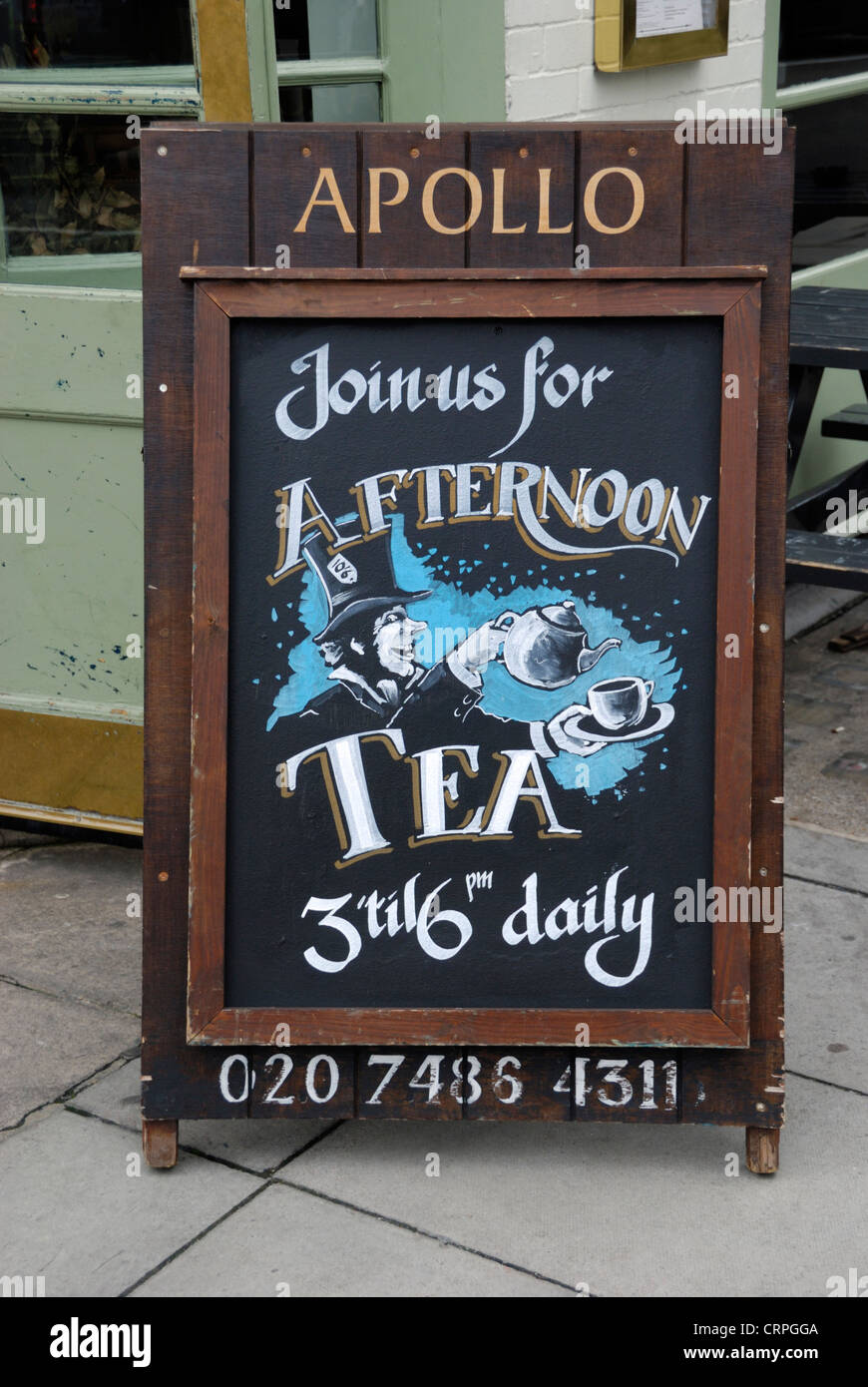 Pub advertising board hi-res stock photography and images - Alamy