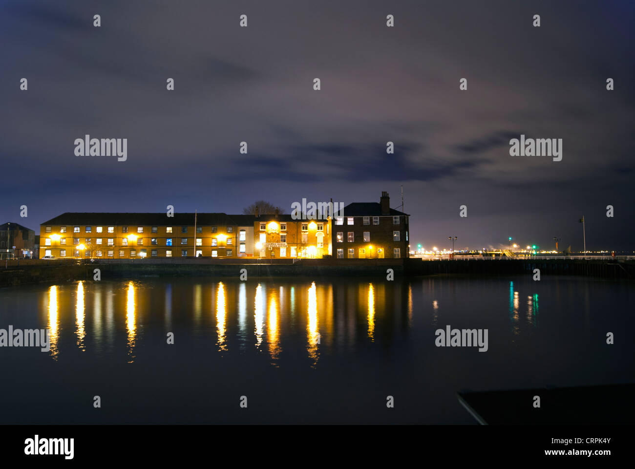 Waterfront hull hi-res stock photography and images - Alamy