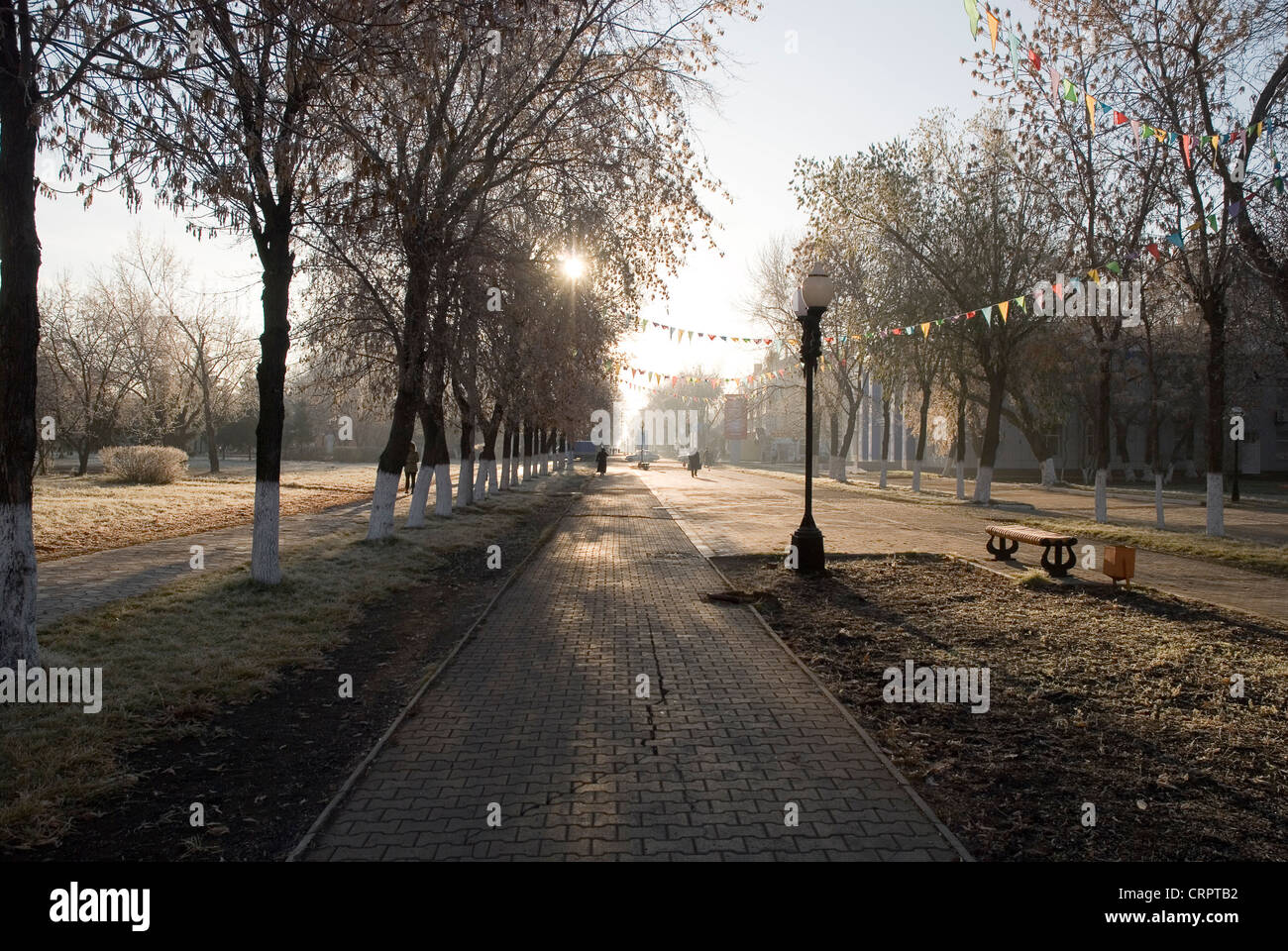 City in the morning hi-res stock photography and images - Alamy