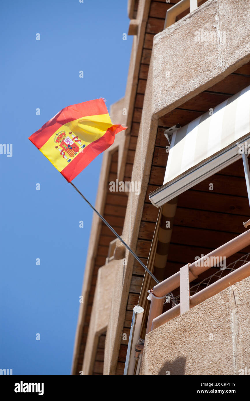 Spanish flag flying hi-res stock photography and images - Alamy