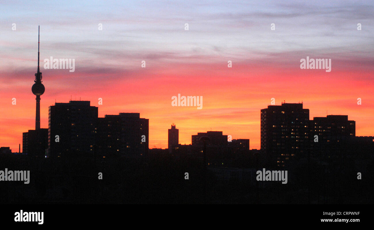 Evening sky over Berlin Stock Photo - Alamy