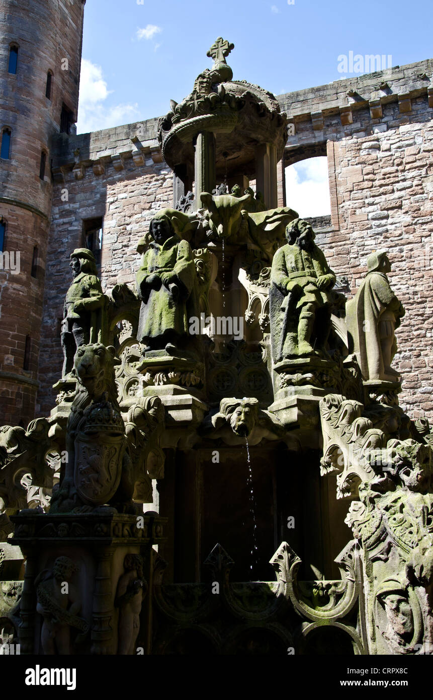 Linlithgow palace fountain hi-res stock photography and images - Alamy