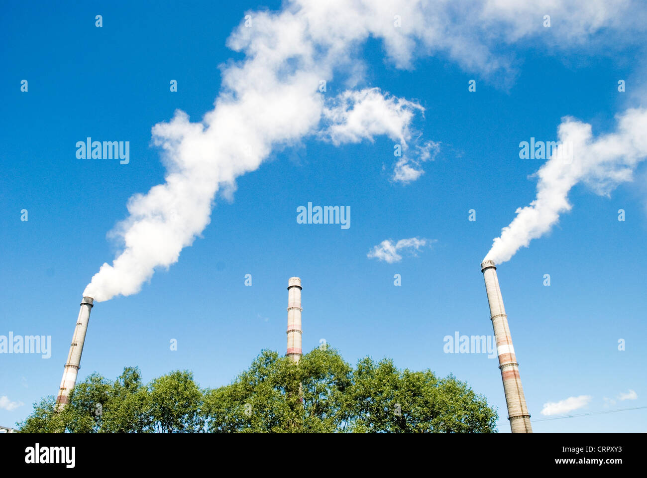 polluting smoke coming out of chimney Stock Photo - Alamy