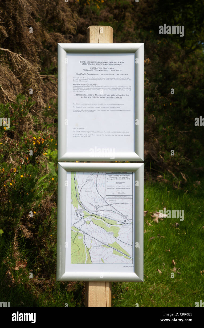 Footpath emergency closure notice beck hi-res stock photography and ...