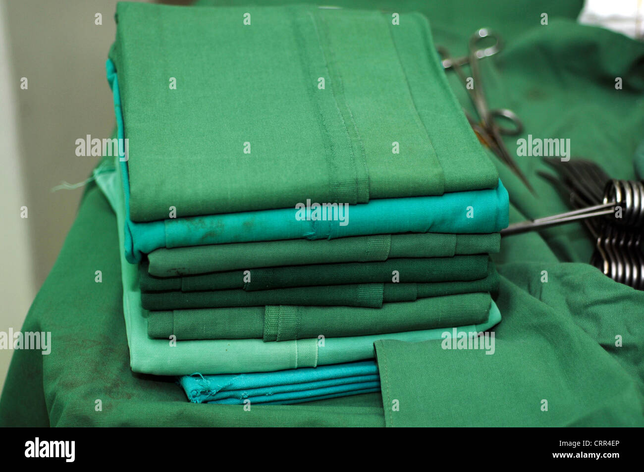 Preparation surgery hi-res stock photography and images - Alamy