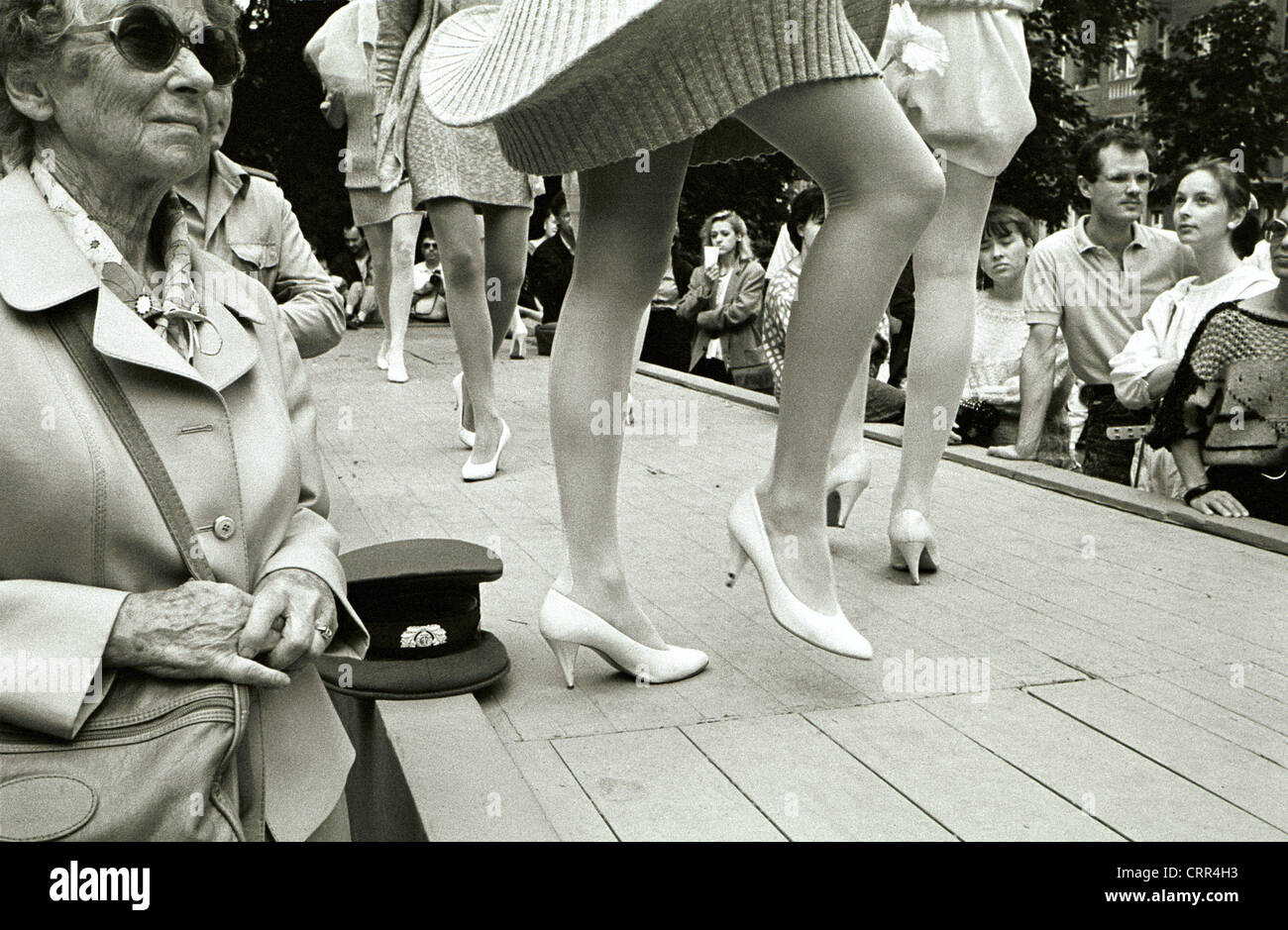 1987 fashion hi-res stock photography and images - Alamy