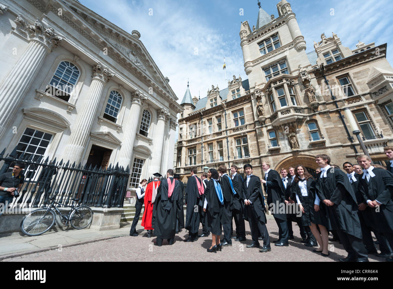 Students outside the Senate House at Cambridge University waiting to ...