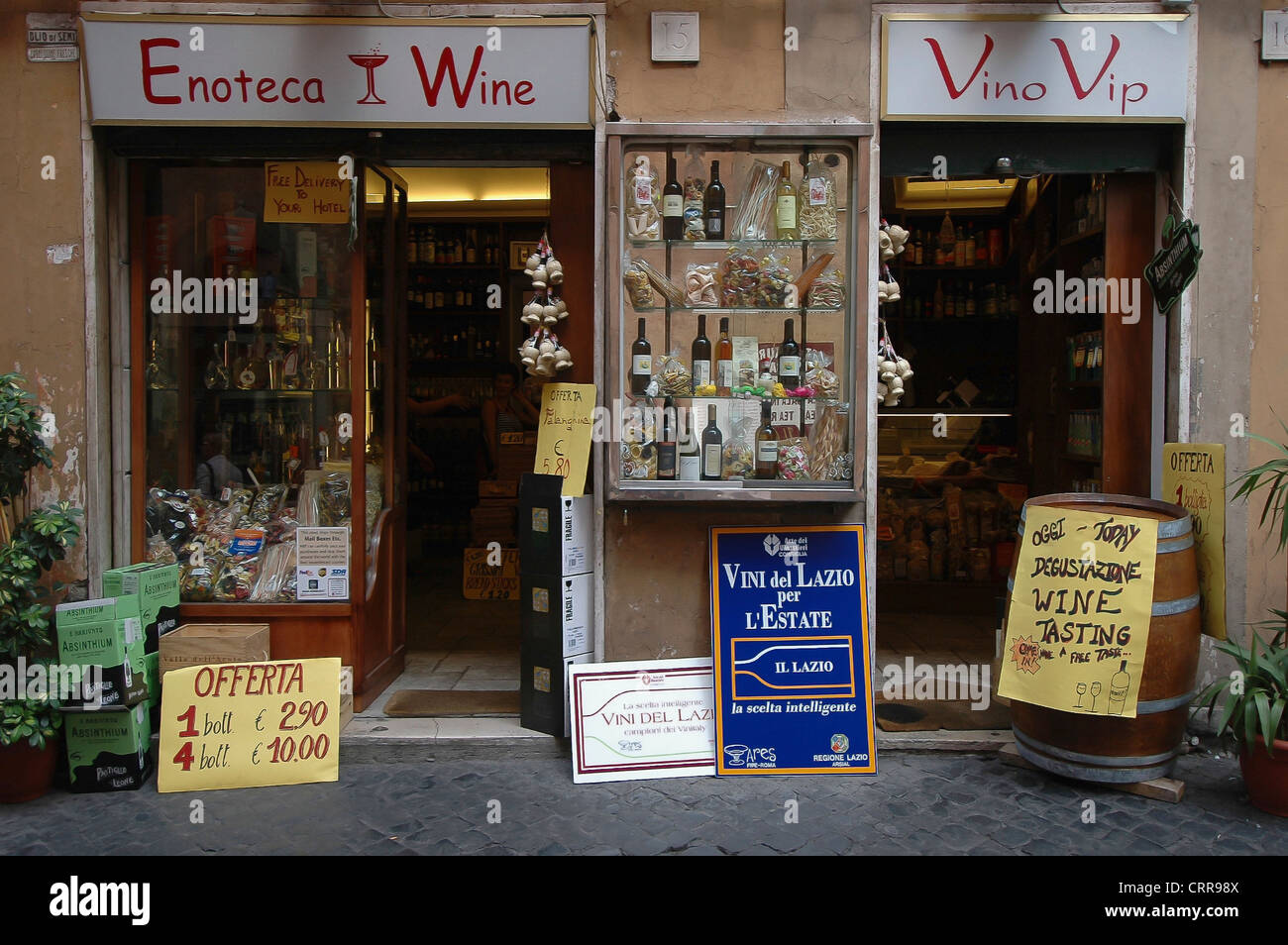 Rome bar trevi hi-res stock photography and images - Alamy