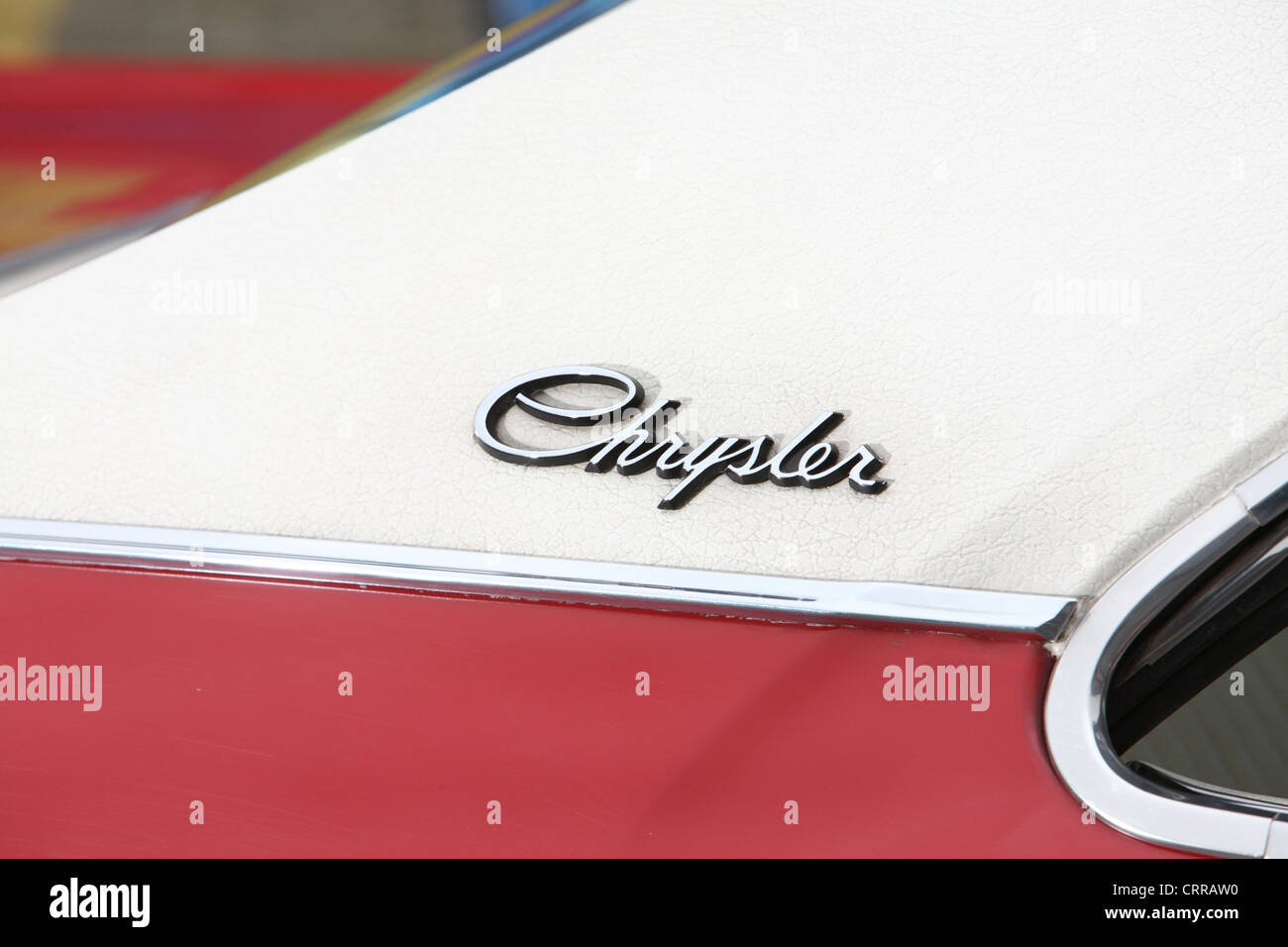 Chrysler car badge hi-res stock photography and images - Alamy