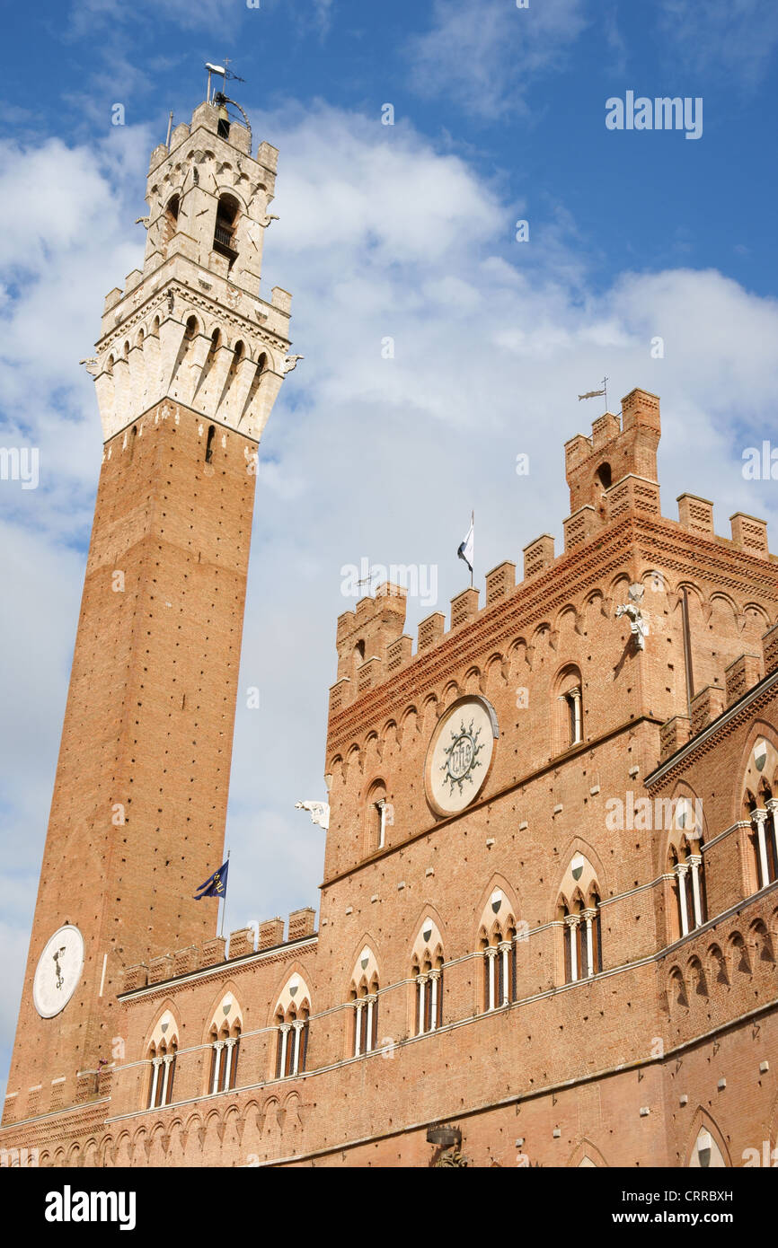 Siena town hall hi-res stock photography and images - Alamy