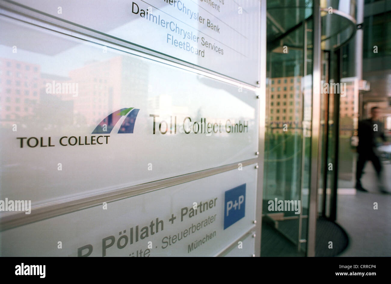 Toll system horizontal hi-res stock photography and images - Alamy