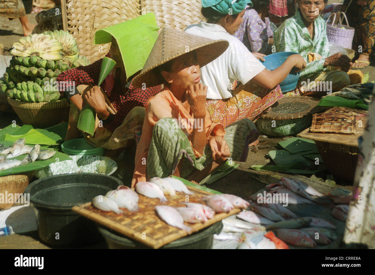 Fish sale at a market in Lombok Stock Photo - Alamy