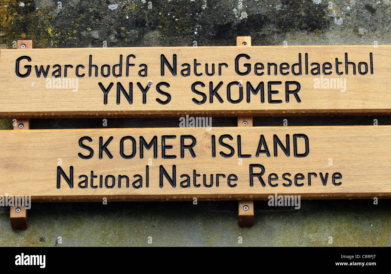 Skomer Island sign Stock Photo - Alamy