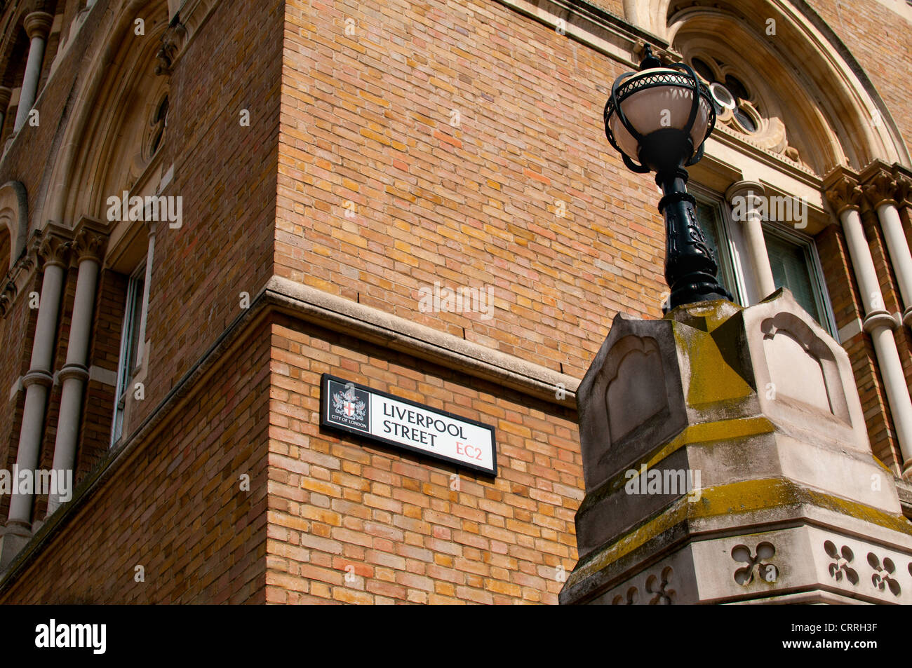 Liverpool street road sign hi-res stock photography and images - Alamy
