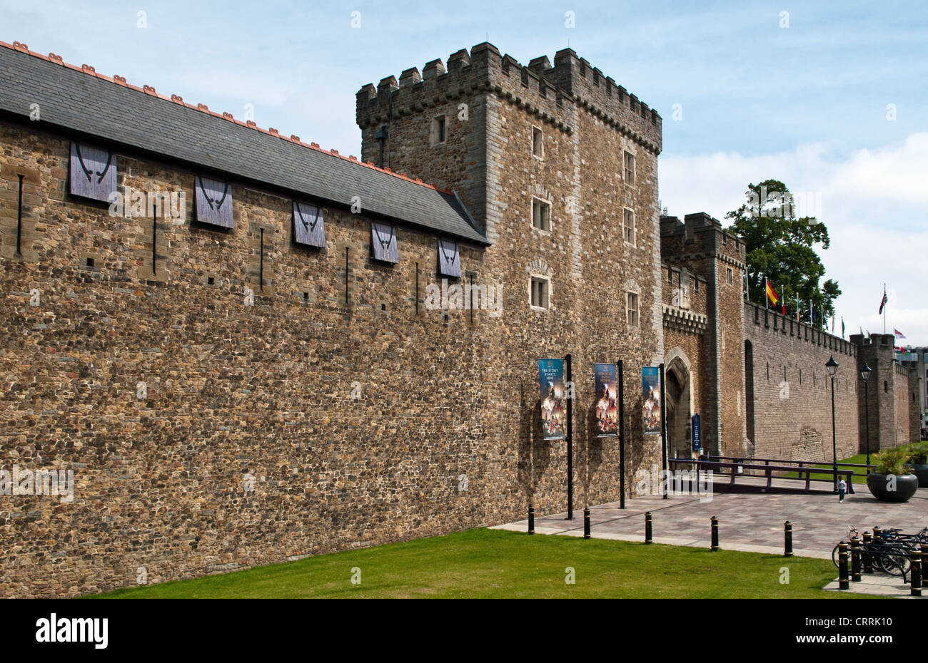 Entrance to wales hi-res stock photography and images - Alamy