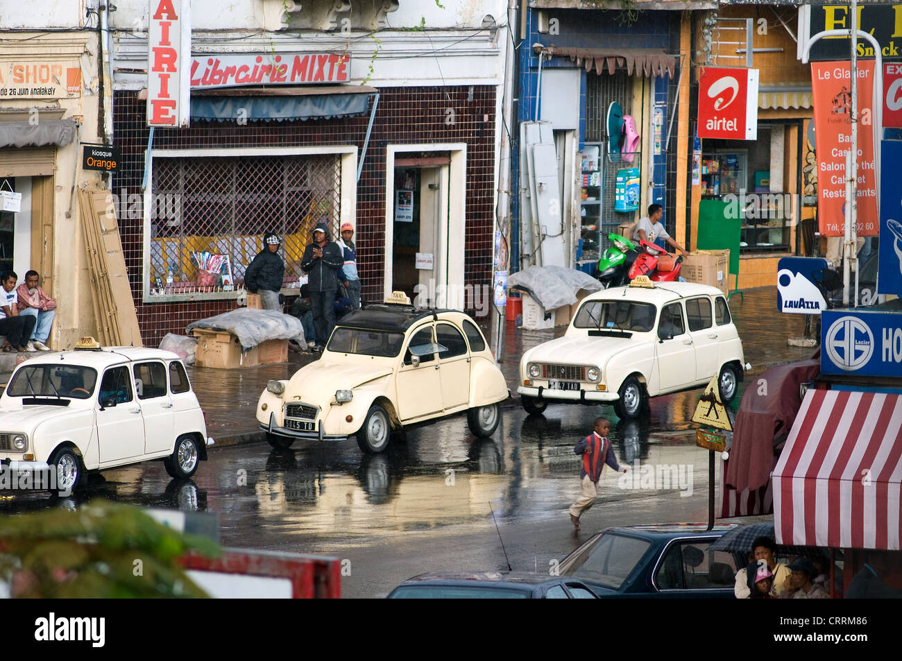 Street scene with taxis, Antananarivo, Madagascar Stock Photo - Alamy