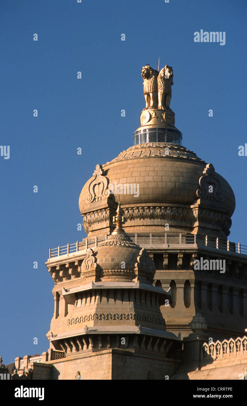 Government building vidhana soudha hi-res stock photography and images ...