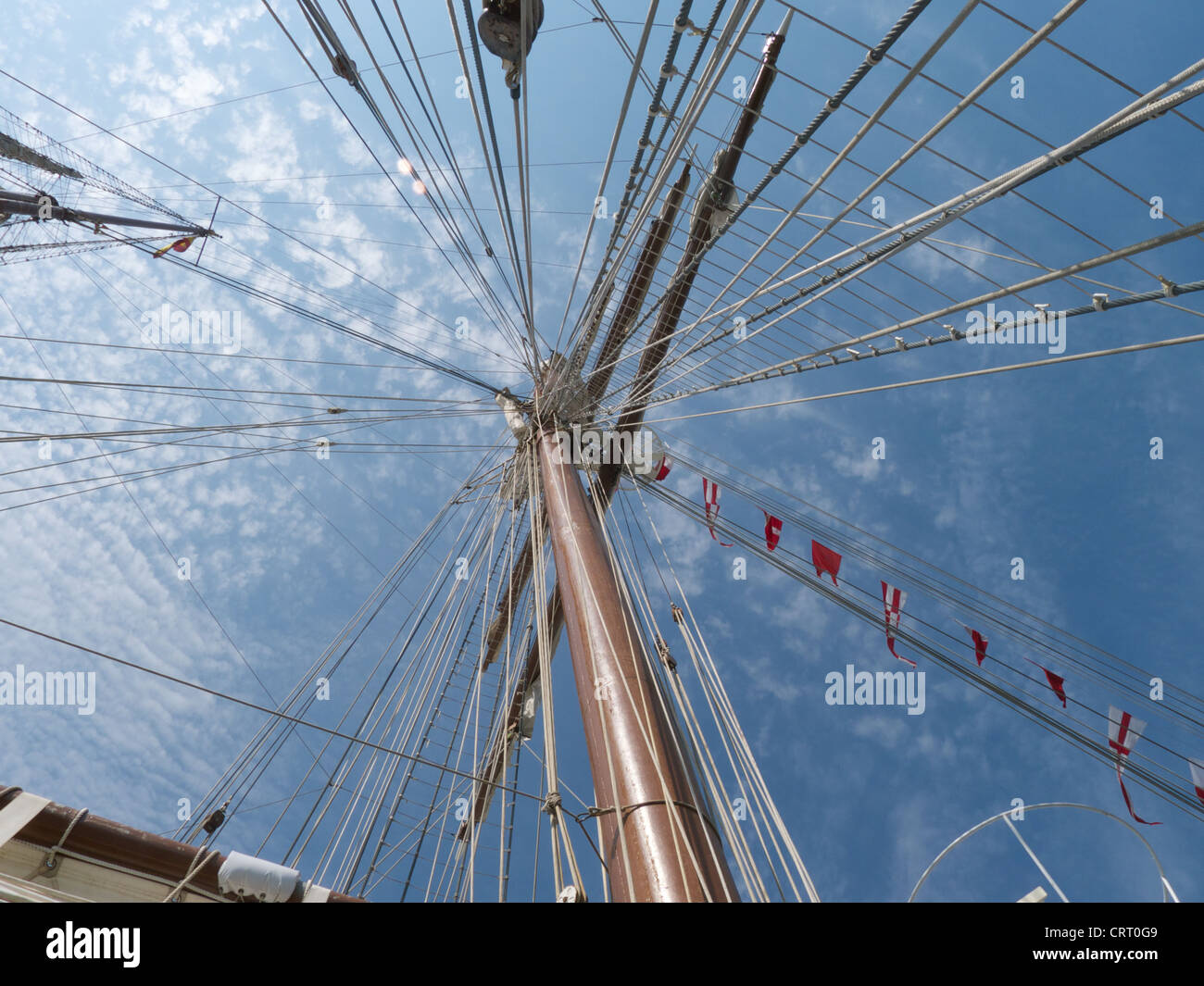 Low angle of the mast and rigging of a tall ship, OpSail / Fleet Week ...