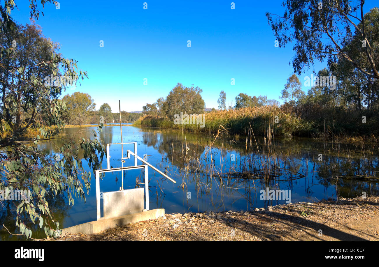 Water Level Gate, Wonga Wetlands, Albury, New South Wales, Australia ...