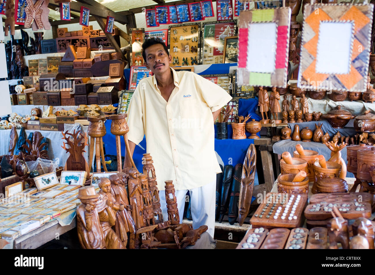 Souvenir stall in Central market, Mahajanga, Madagascar Stock Photo - Alamy
