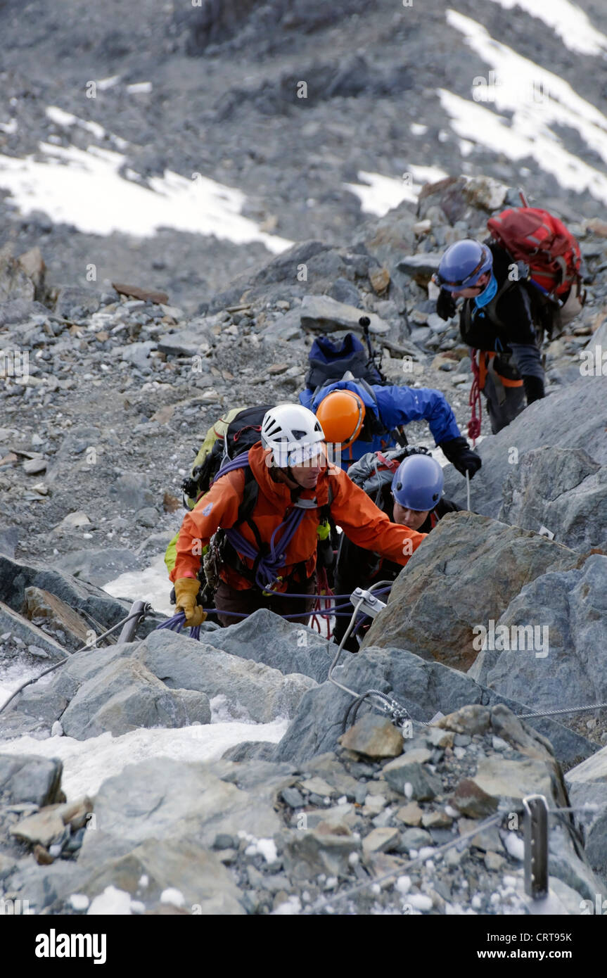Alpine climbers on the Gouter ridge of Mont Blanc Stock Photo - Alamy