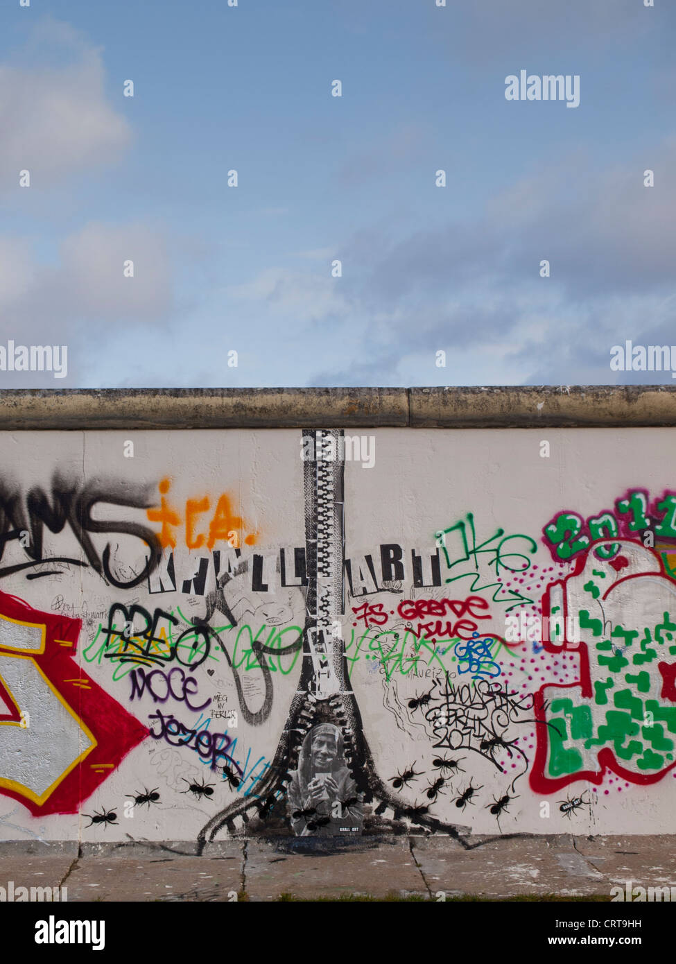 Berlin wall paintings and graffiti Stock Photo - Alamy