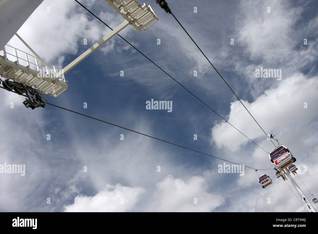 Emirates cable car service hi-res stock photography and images - Alamy