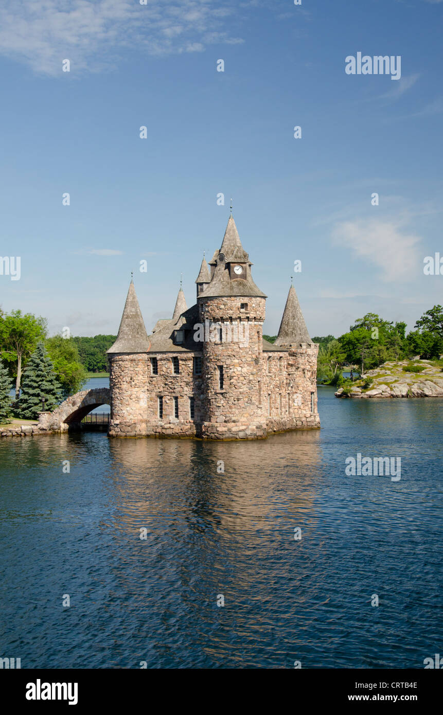 New York, St. Lawrence Seaway, Thousand Islands. The "American Narrows ...