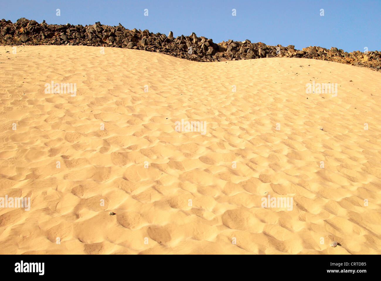 desert and rocks in Egypt Stock Photo - Alamy