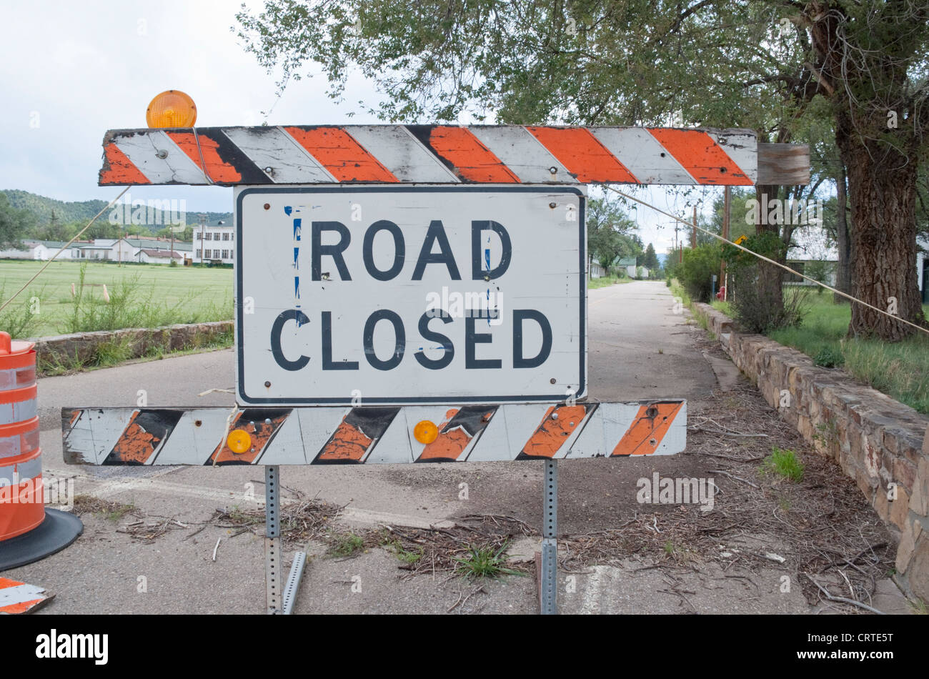 Closed campus hi-res stock photography and images - Alamy