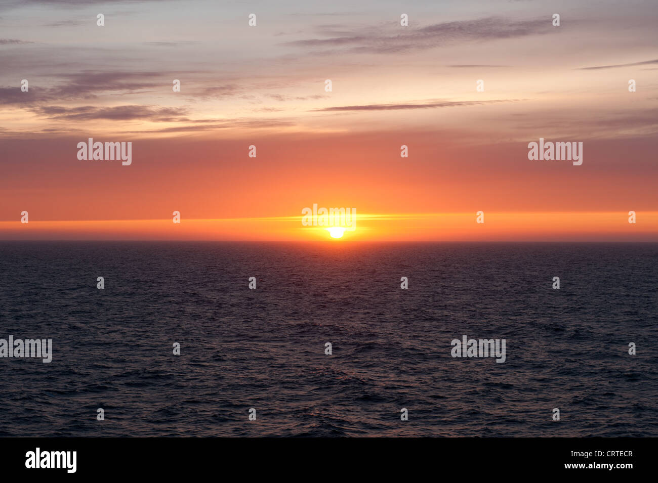 Set sea hi-res stock photography and images - Alamy