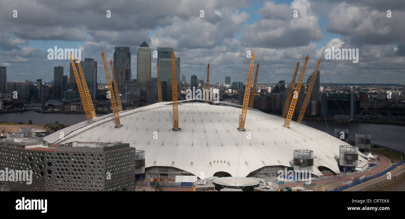 View of the O2 from The Cable car Stock Photo - Alamy