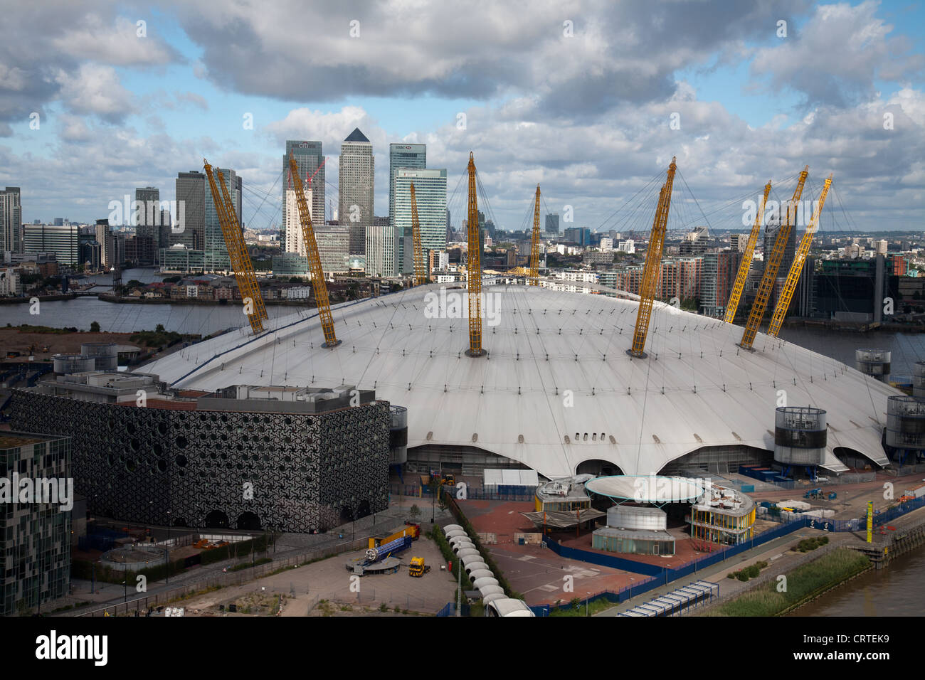 View of the O2 from The Cable car Stock Photo - Alamy