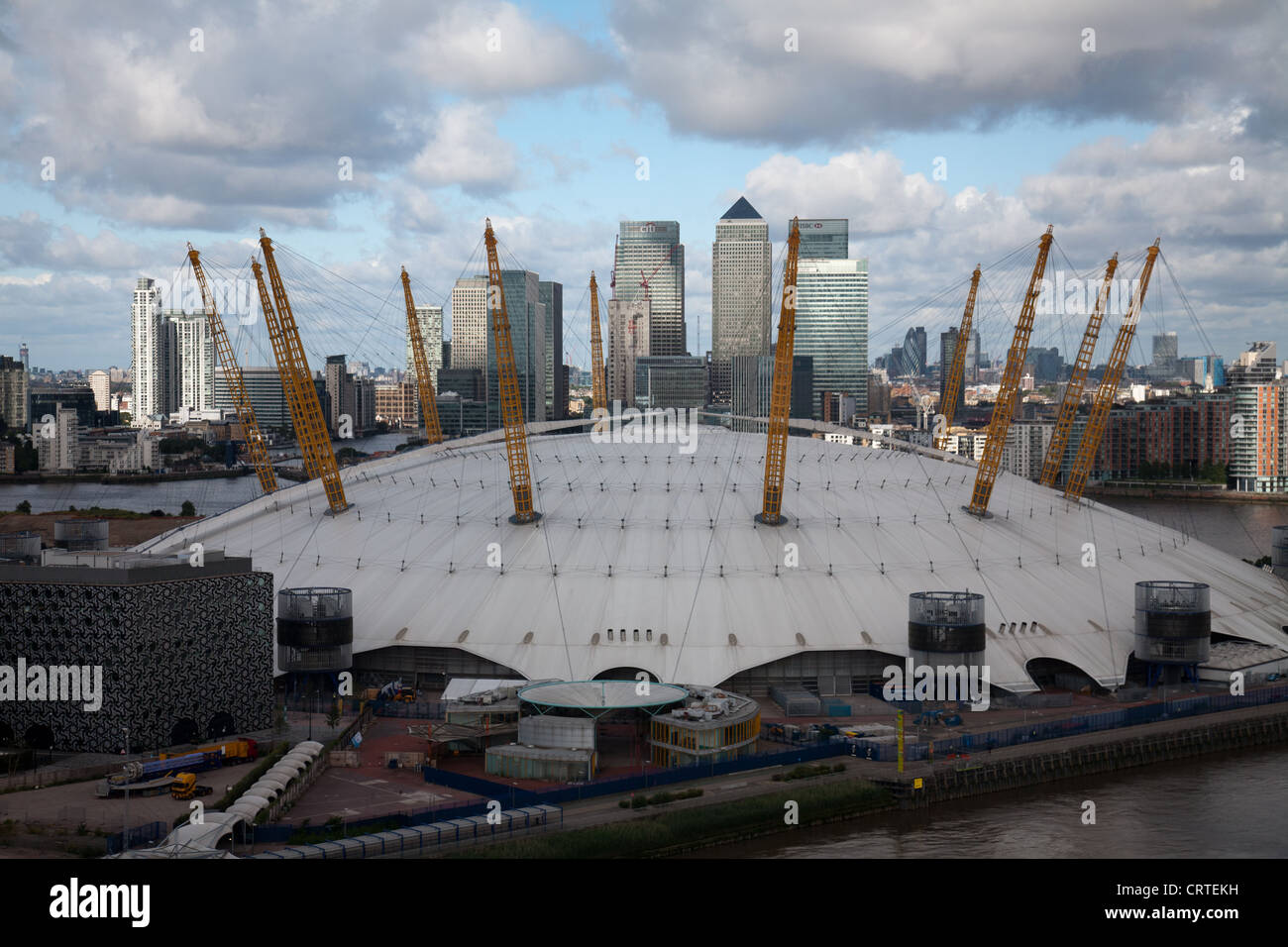 View of the O2 from The Cable car Stock Photo - Alamy