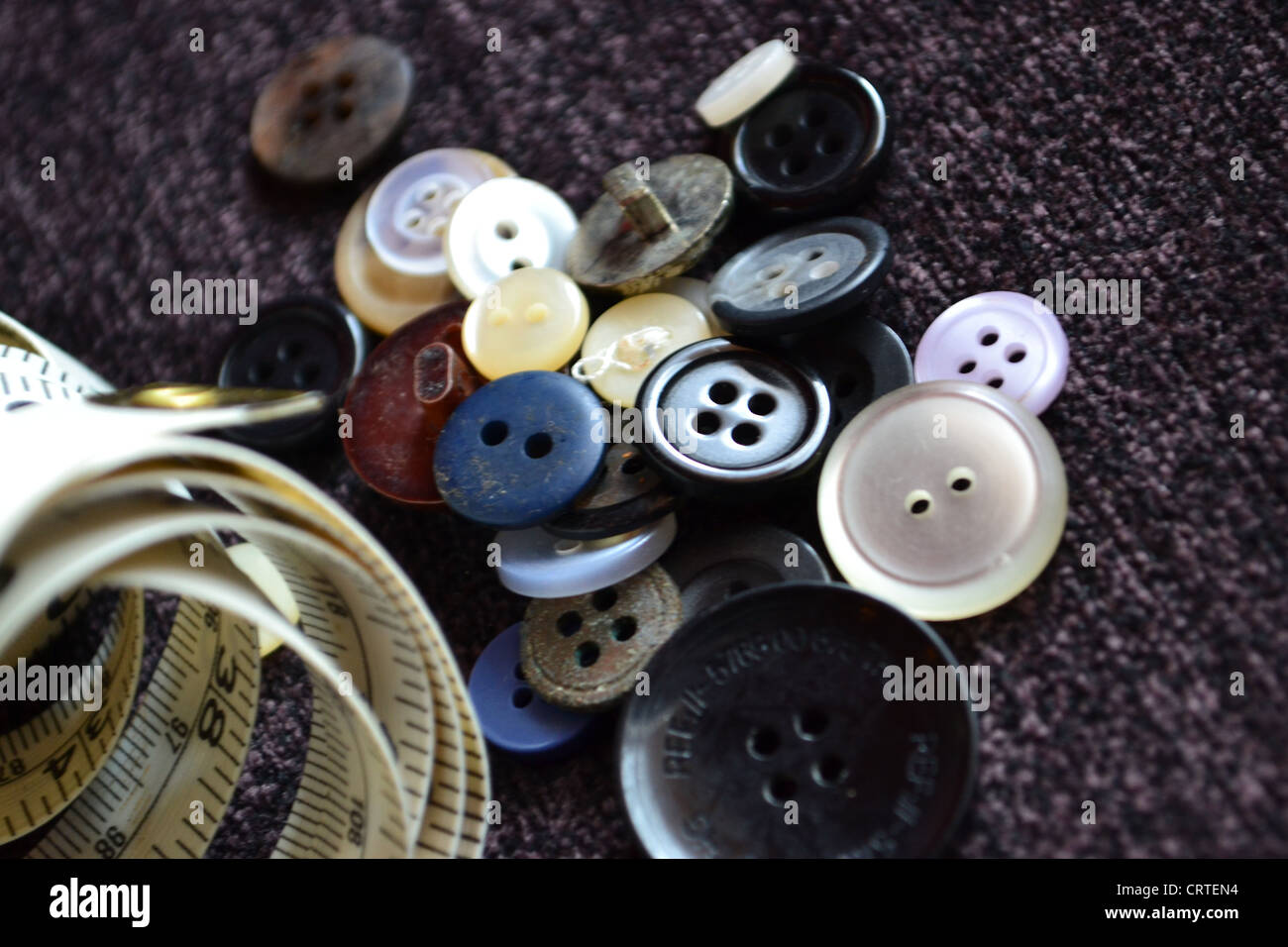 Black measuring markings hi-res stock photography and images - Alamy