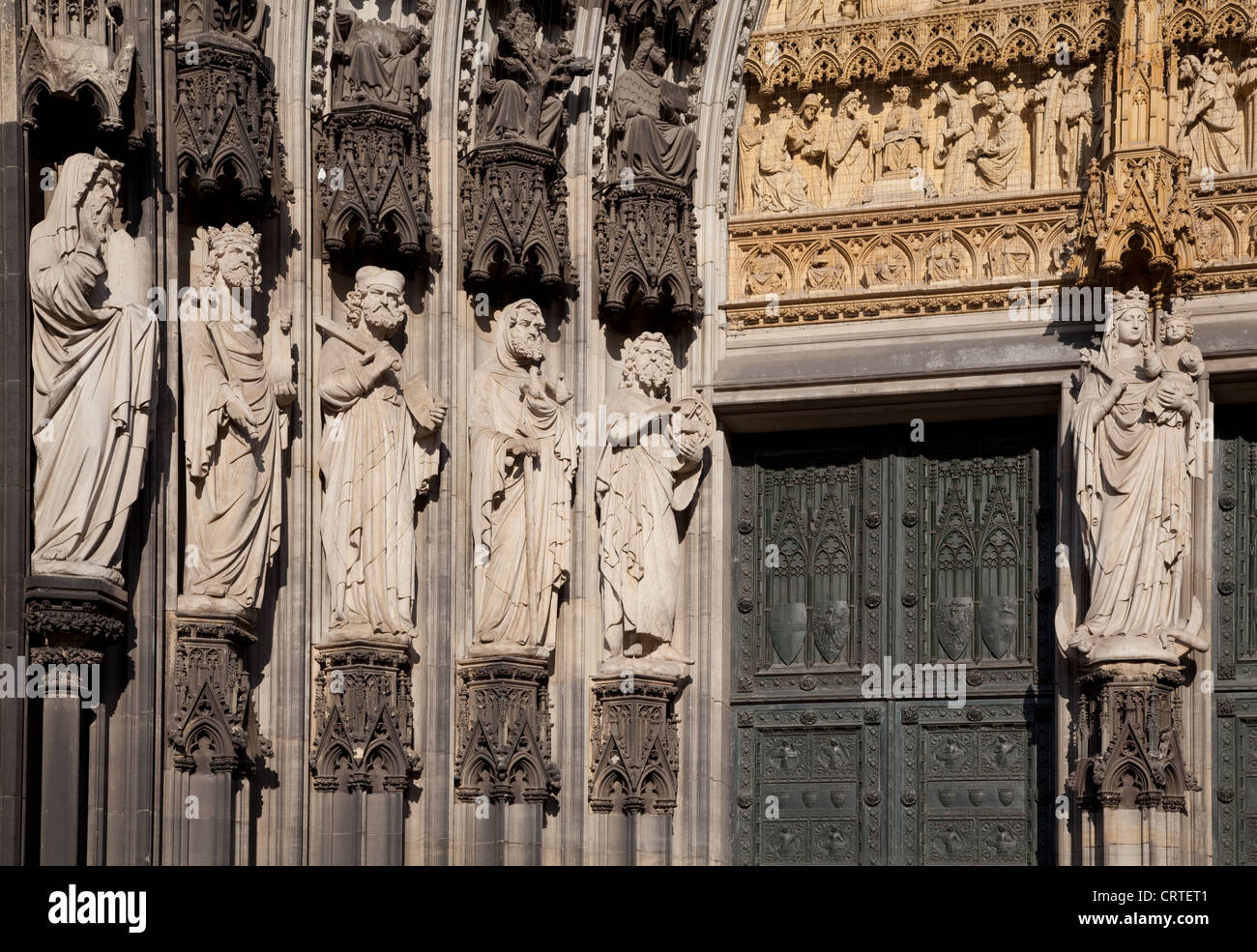 Koelner dom cologne cathedral in hi-res stock photography and images ...