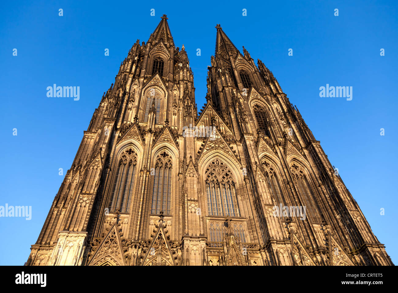 Koelner dom cologne cathedral in hi-res stock photography and images ...