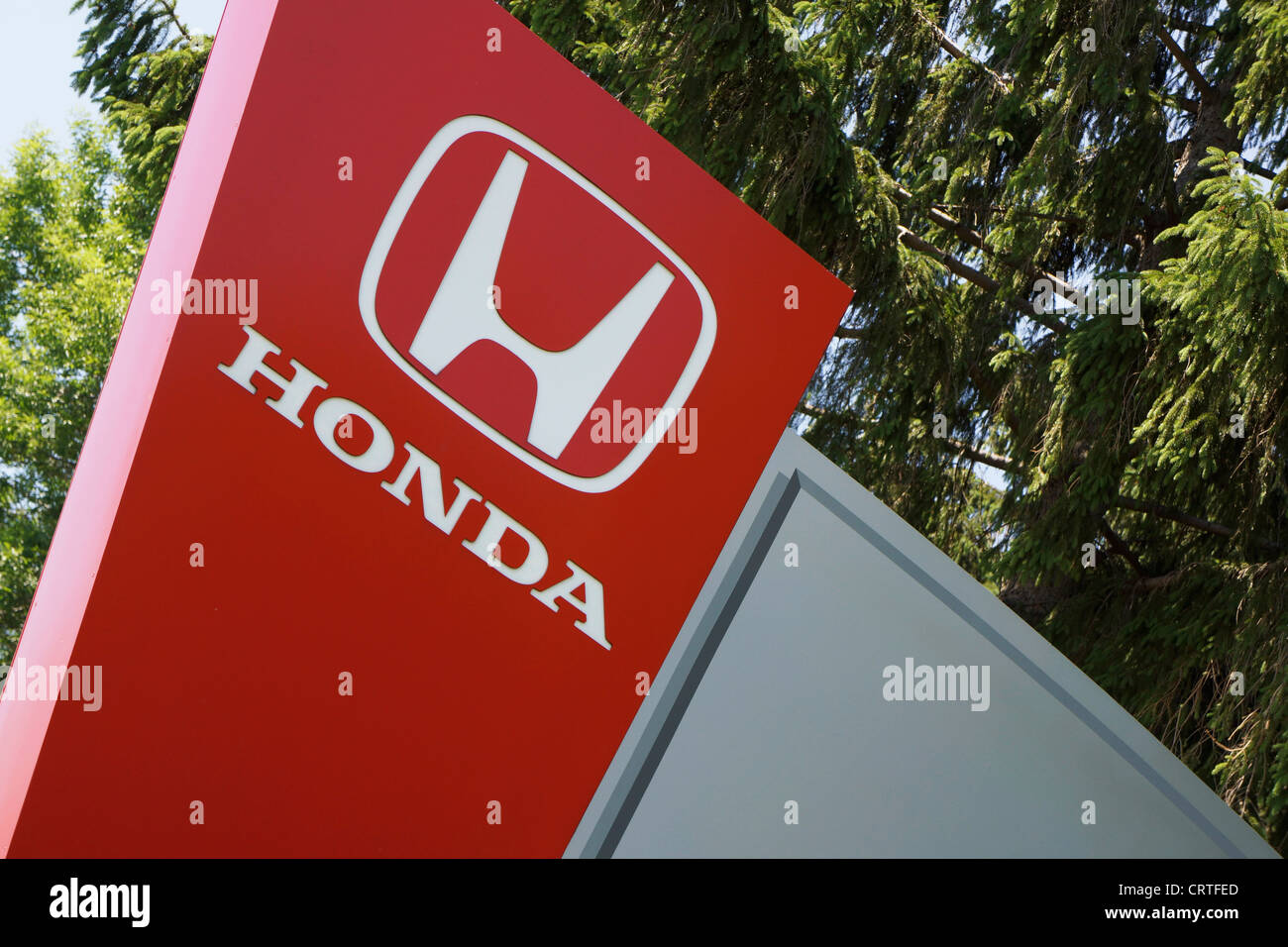 Honda sign hi-res stock photography and images - Alamy
